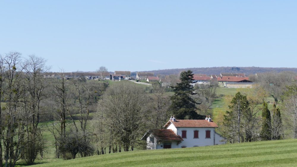 Ugna - Commune de Valzin en Petite Montagne